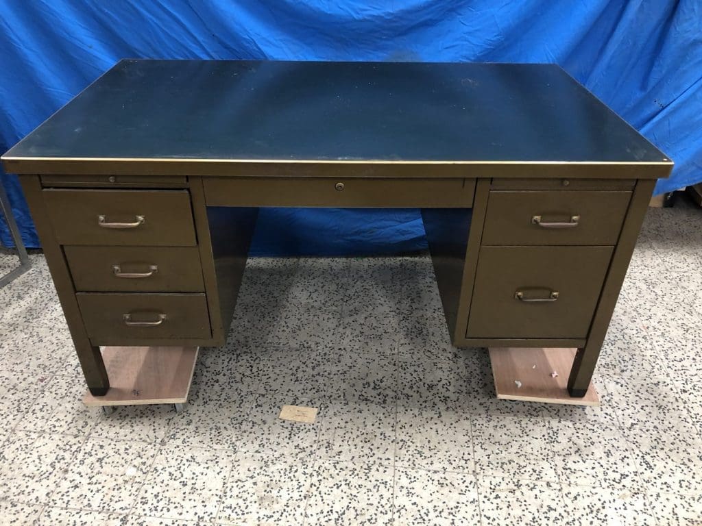 THB3163 Art metal twin pedestal tanker desk black Bakelite feet with ...