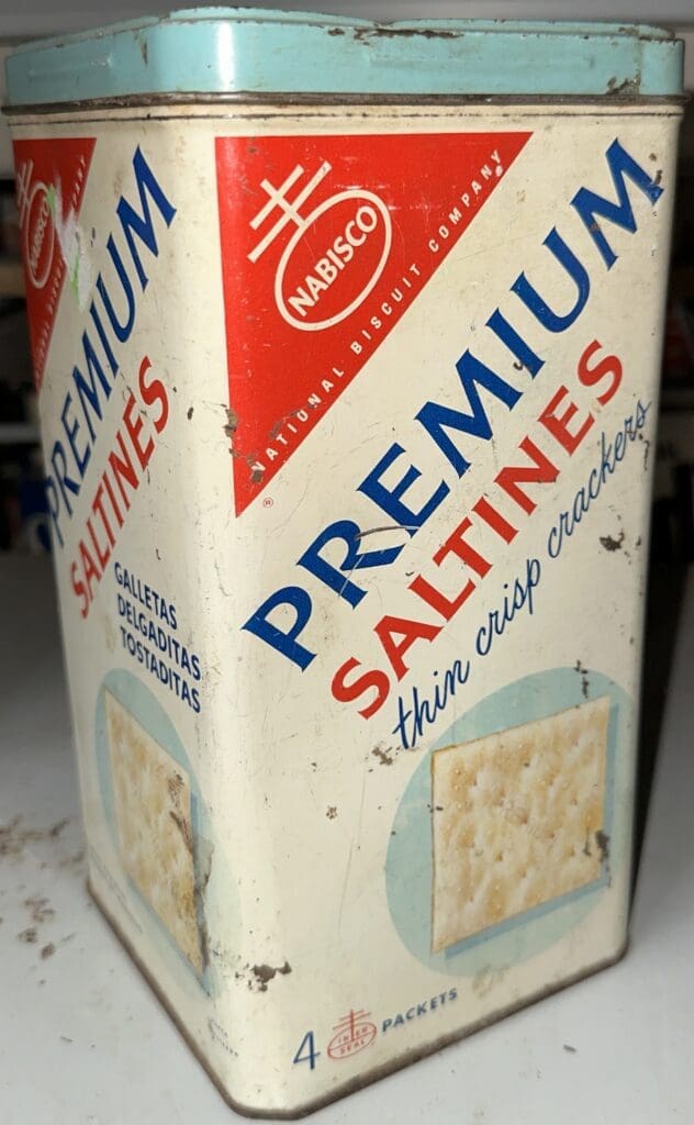 THB11976 cracker tin with lid Nabisco premium saltine crackers (Mexico ...
